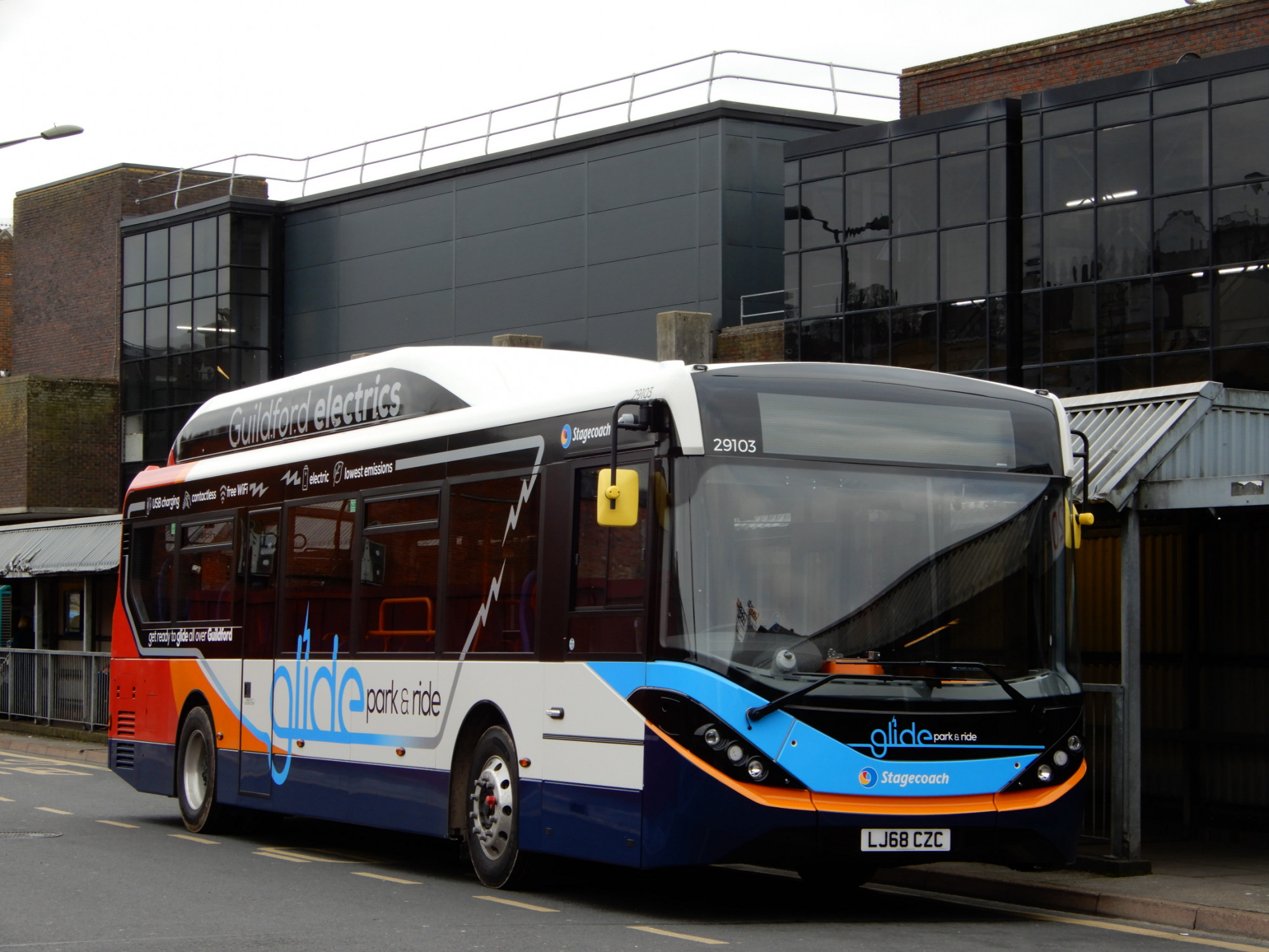 英國首批 BYD配ADL Enviro E200 MMC車身 Park & Ride 新車速遞 - 外地巴士討論 (B5) - hkitalk ...